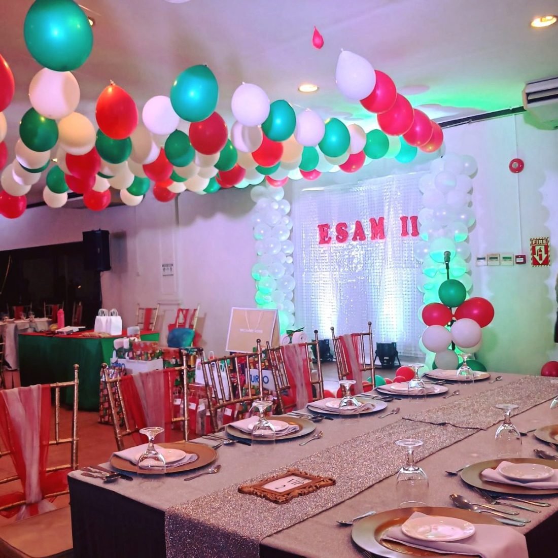 7 Tips for Hosting the Ultimate Christmas Party - Events Place in ...